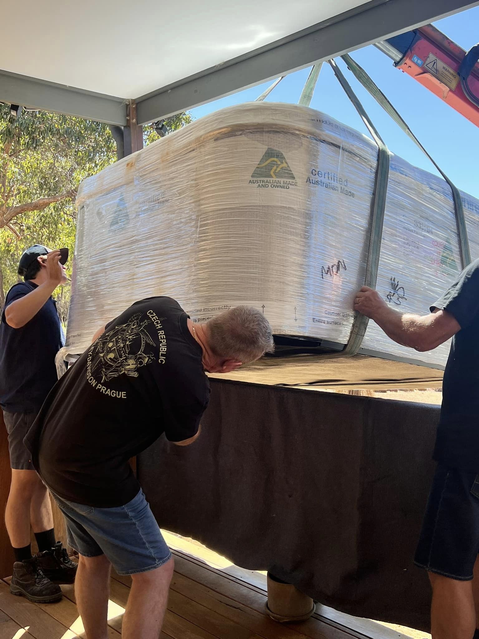 Buy direct from manufacturer in Perth | Sapphire Spas