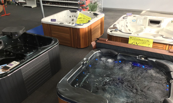 Bridgeswade Ballarat Spa Showroom | Sapphire Spas