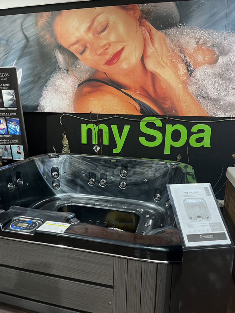 Pool and Spa Market Retail Showroom | Sapphire Spas