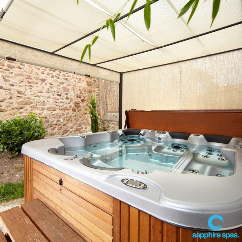 SUN PROTECTION shade ideas for you & your spa | Sapphire Spas