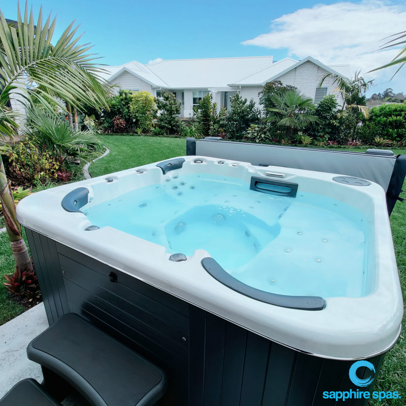 SAPPHIRE SPA - install ideas & colour options | Sapphire Spas