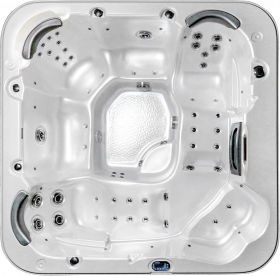 The perfect 6 person spa | myFavourite | Call 1300 069 772