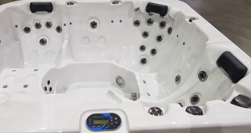 5 Person Spa | myObsession | Sapphire Spas | Call 1300 069 772