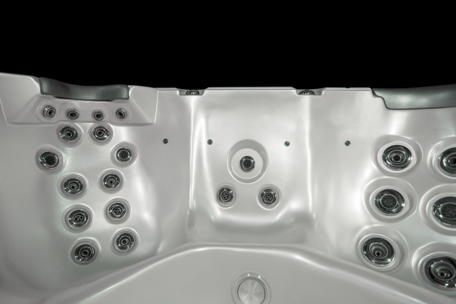 myDream 6 person spa | Call 1300 069 772 | Sapphire Spas